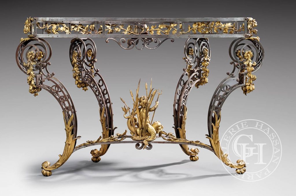 Exceptional formal console table by François Linke – Galerie Hassan